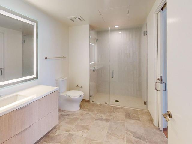 2 BR, 2 BA Apartment 3545 Wilshire Boulevard, Los Angeles, CA 90010