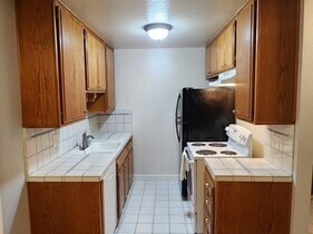 2 BR, 2 BA Apartment 3565 Linden Avenue, Unit Unit 154, Long Beach, CA 90807