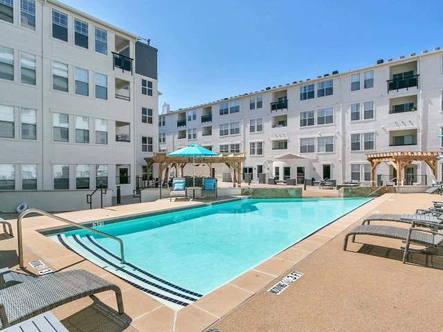 2 BR, 2 BA Apartment 3604 Cedar Springs Road Unit 241, Dallas, TX 75219