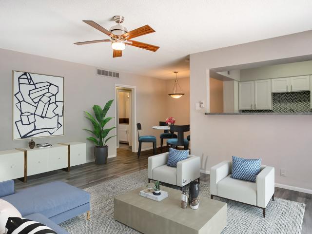 2 BR, 2 BA Apartment 3623 North 5th Avenue Unit 27F2, Phoenix, AZ 85013