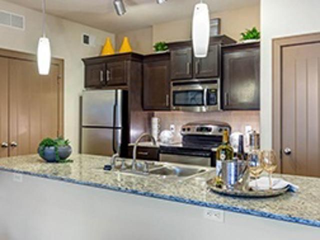 2 BR, 2 BA Apartment 3627 W Slaughter Ln, Austin, TX 78749