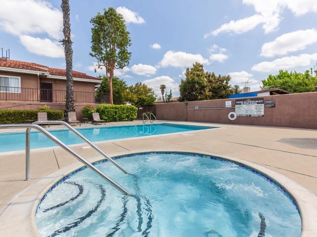2 BR, 2 BA Apartment 3634 West Savanna Street Unit 206, Anaheim, CA 92804