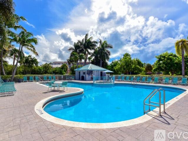 2 BR, 2 BA Apartment 3655 Seaside Drive, Unit 423, Key West, FL 33040