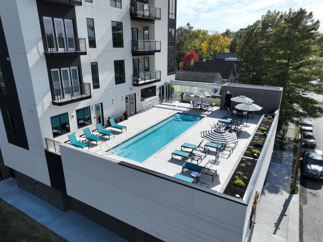 2 BR, 2 BA Apartment 3660 Michigan Avenue Unit 1 60 512, Cincinnati, OH 45208