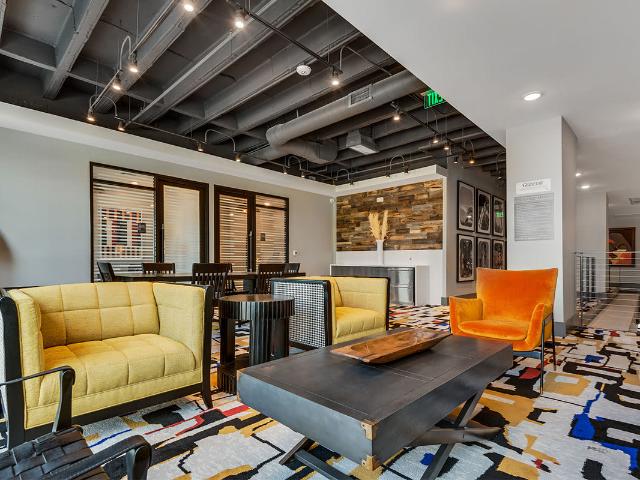 2 BR, 2 BA Apartment 3700 Ross Avenue Unit 215, Dallas, TX 75204