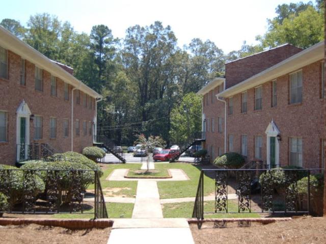 2 BR, 2 BA Apartment 3703 Peachtree Road NE Apt 4 Unit C C5, Atlanta, GA 30319