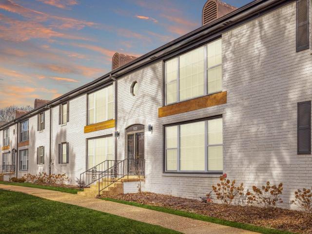 2 BR, 2 BA Apartment 371 North Highland Street Unit 379 379 1, Memphis, TN 38122