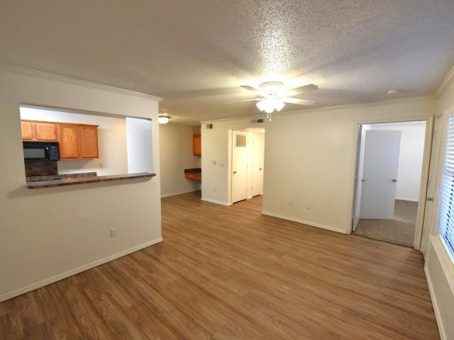 2 BR, 2 BA Apartment 3751 Eagle Cliff Drive Unit 11 1122, Norman, OK 73072