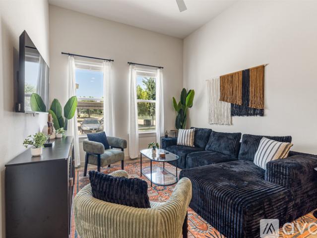 2 BR, 2 BA Apartment 3751 N Central Expy, Unit 5102, McKinney, TX 75071