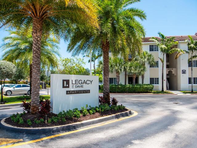 2 BR, 2 BA Apartment 3800 Davie Road Extension Unit 3203, Hollywood, FL 33024