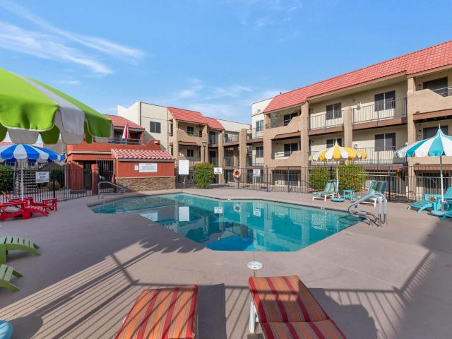 2 BR, 2 BA Apartment 3802 N 27th St Unit 225, Phoenix, AZ 85016