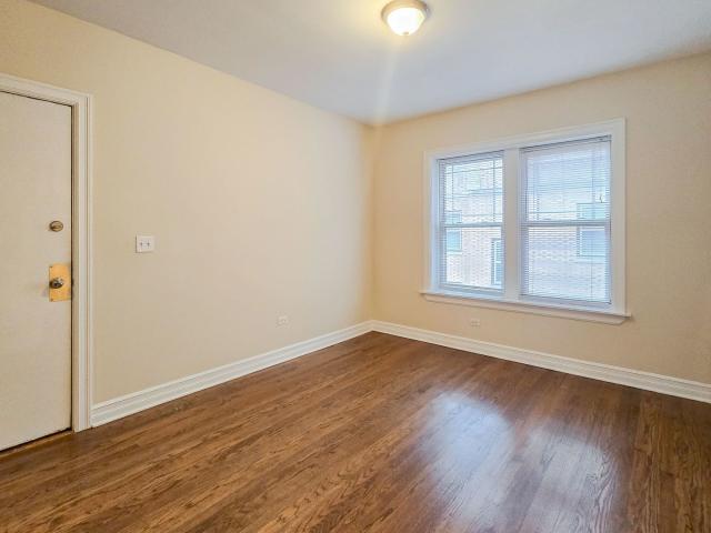 2 BR, 2 BA Apartment 3808 North Sheffield Avenue Unit 3810S 1E, Chicago, IL 60613