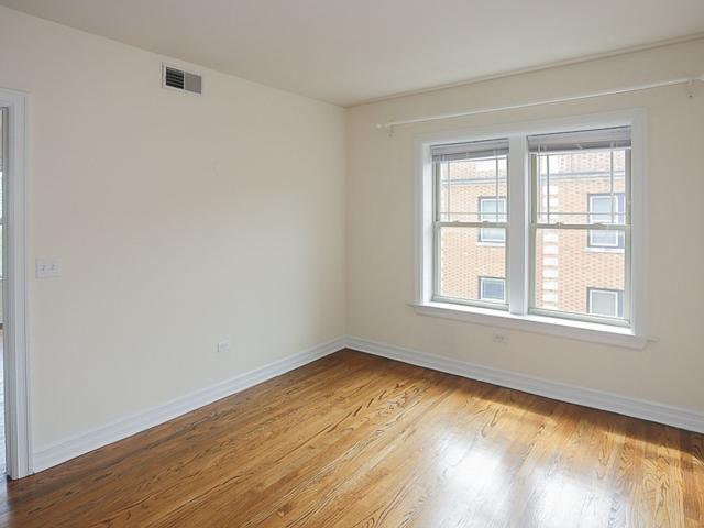 2 BR, 2 BA Apartment 3808 North Sheffield Avenue Unit 3814S 1E, Chicago, IL 60613