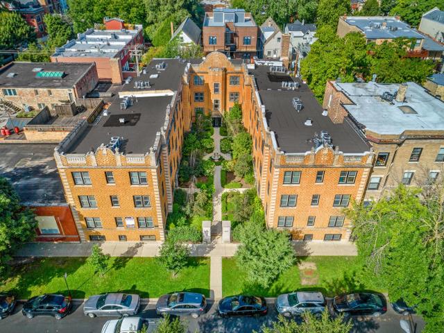 2 BR, 2 BA Apartment 3808 North Sheffield Avenue Unit 3816S 1W, Chicago, IL 60613
