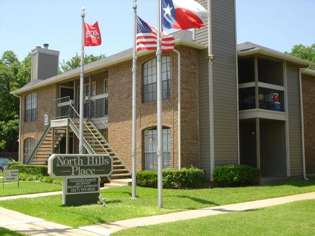 2 BR, 2 BA Apartment 3817 Booth Calloway Unit 7619, Fort Worth, TX 76118