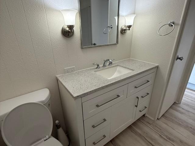 2 BR, 2 BA Apartment 381 Jacaranda Cir, Venice, FL 34285