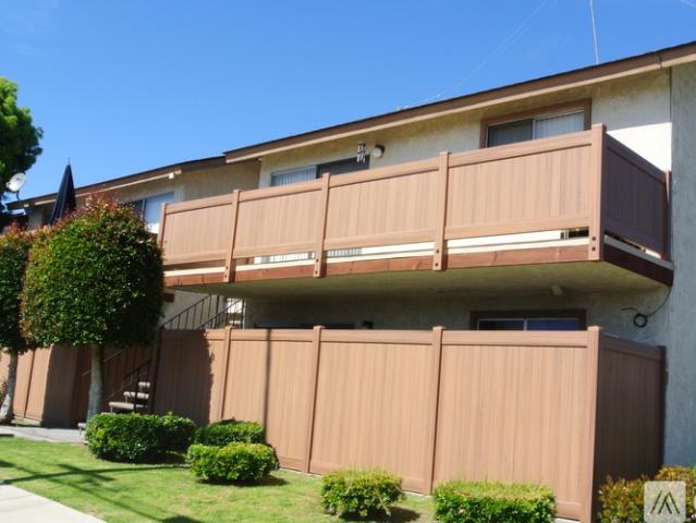 2 BR, 2 BA Apartment 3821 Franklin Ave, Unit 15, Fullerton, CA 92833