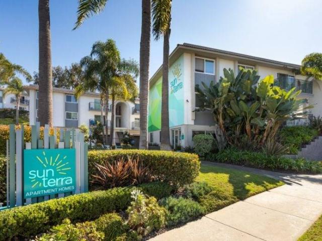 2 BR, 2 BA Apartment 3851 Sherbourne Drive Unit 59W, Oceanside, CA 92056