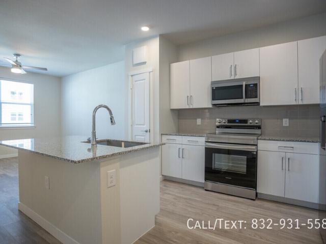 2 BR, 2 BA Apartment 3869 Farm to Market 2920, Spring, TX 77388