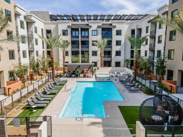 2 BR, 2 BA Apartment 3883 North Central Avenue Unit 456, Phoenix, AZ 85012