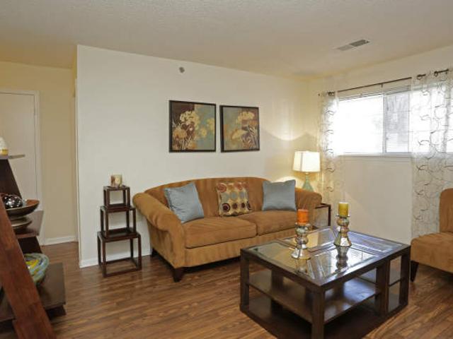 2 BR, 2 BA Apartment 3893 Kensington Rd, Decatur, GA 30032