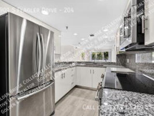 2 BR, 2 BA Apartment 3901 S Flagler Drive, West Palm Beach, FL 33405