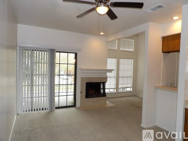 2 BR, 2 BA Apartment 3909 Rawlins St, Unit 101, Dallas, TX 75219