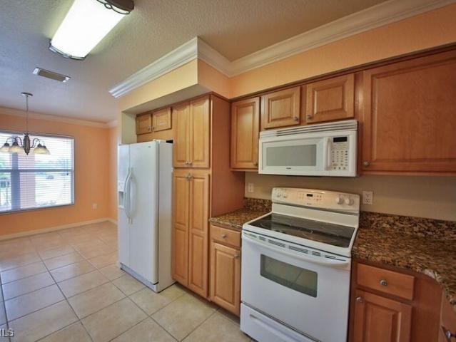 2 BR, 2 BA Apartment 3910 Santa Barbara Boulevard, Cape Coral, FL 33914