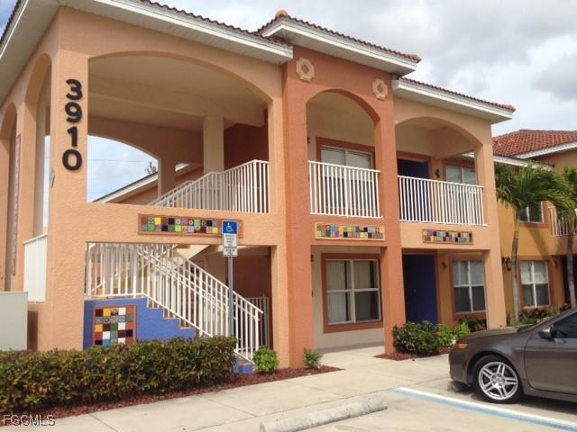 2 BR, 2 BA Apartment 3910 Santa Barbara Boulevard, Cape Coral, FL 33914