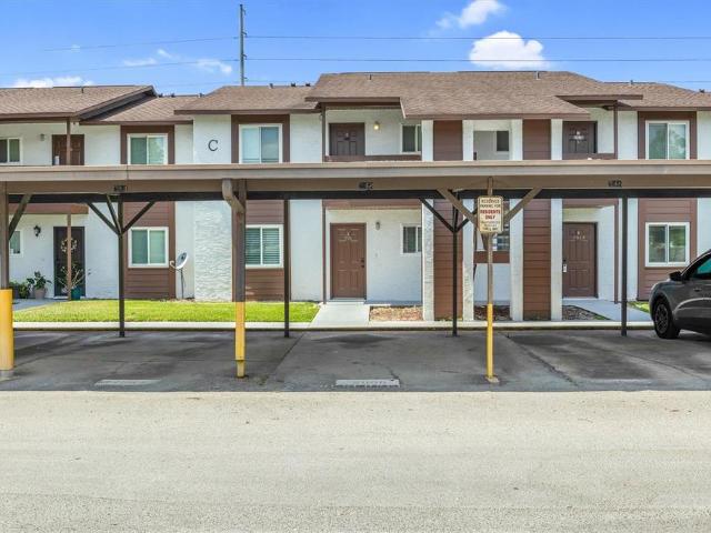 2 BR, 2 BA Apartment 39132 County Road 54, Zephyrhills, FL 33542