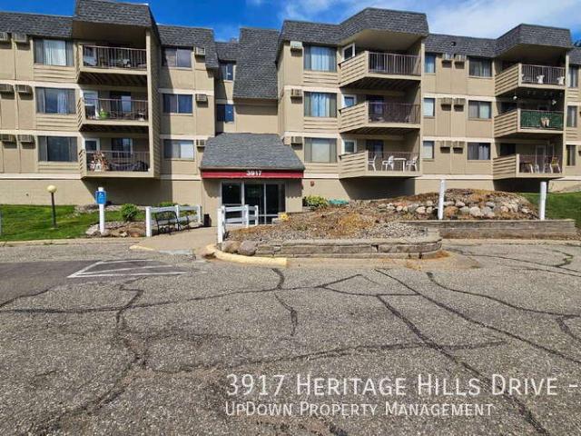 2 BR, 2 BA Apartment 3917 Heritage Hills Drive, Bloomington, MN 55437