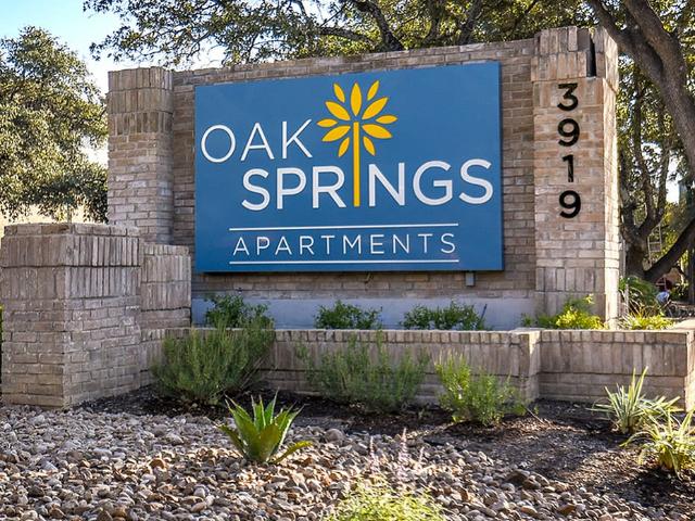 2 BR, 2 BA Apartment 3919 Perrin Central Boulevard Unit 1512, San Antonio, TX 78217