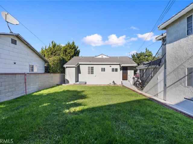 2 BR, 2 BA Apartment 3920 Elma Road, Pasadena, CA 91107