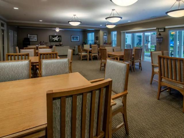 2 BR, 2 BA Apartment 3940 S Prairie Hill Ln Unit 1 114, Milwaukee, WI 53228