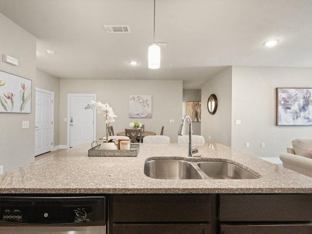 2 BR, 2 BA Apartment 3951 Dechman Dr Unit 1040, Grand Prairie, TX 75052