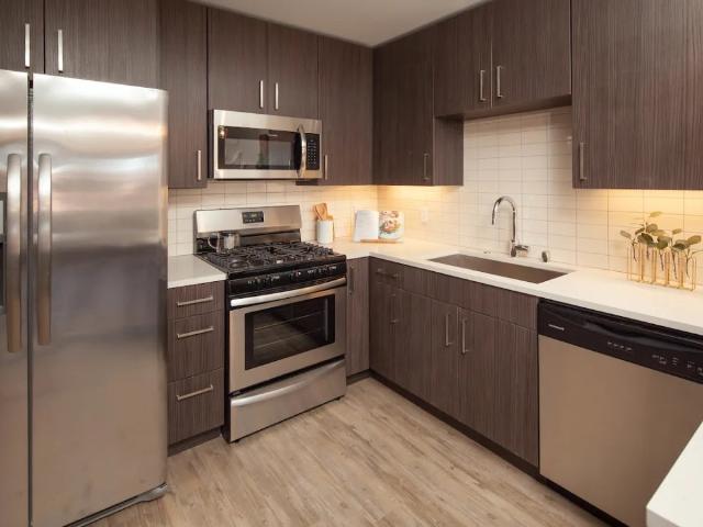 2 BR, 2 BA Apartment 3956 3996 Shasta St Unit 3996 103, San Diego, CA 92109