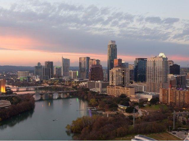 2 BR, 2 BA Apartment 39 Rainey Street, Austin, TX 78701
