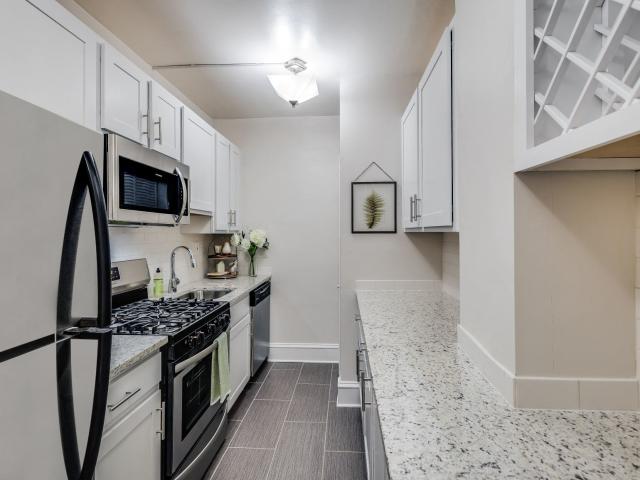2 BR, 2 BA Apartment 3000 Connecticut Avenue Unit 226, Chevy Chase, MD 20815