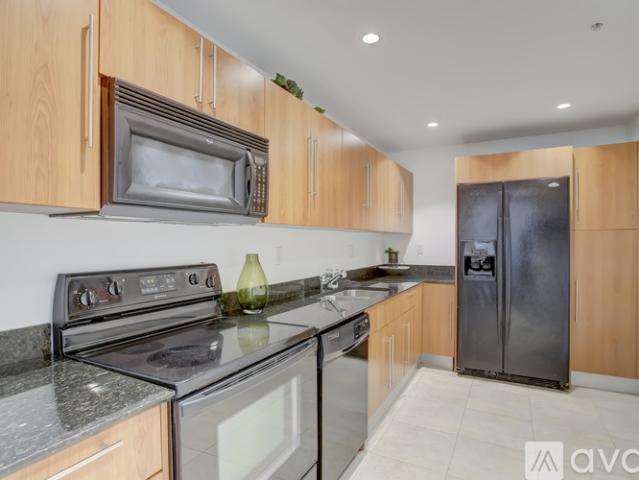 2 BR, 2 BA Apartment 3000 South Ocean Drive, Unit 1100, Hollywood, FL 33019