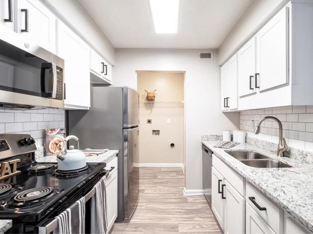 2 BR, 2 BA Apartment 3004 Ivey Wood Lane Unit 103, Durham, NC 27703