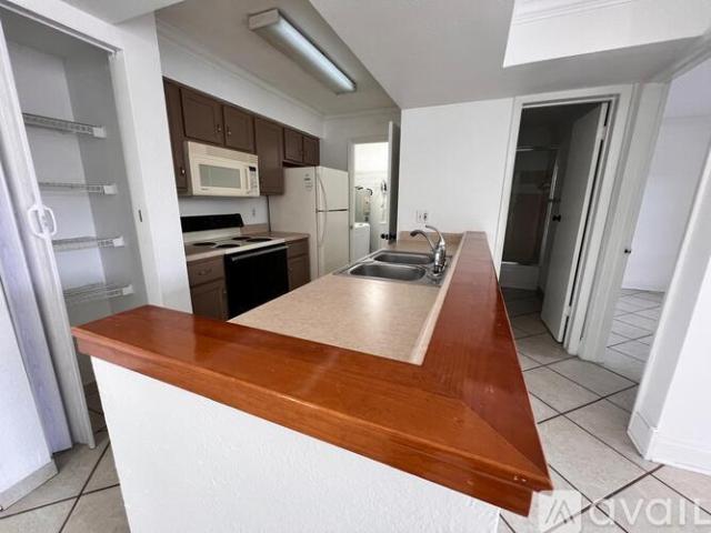 2 BR, 2 BA Apartment 3004 Parkway Blvd, Unit 209, Kissimmee, FL 34747