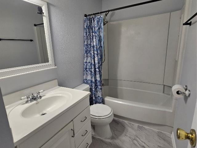 2 BR, 2 BA Apartment 3005D Whisper Oaks Lane, Georgetown, TX 78628