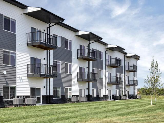 2 BR, 2 BA Apartment 300 Cutler Drive Unit 214, Lexington, NE 68850