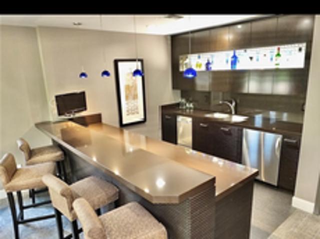 2 BR, 2 BA Apartment 300 East 4th Street, Unit 208, Long Beach, CA 90802