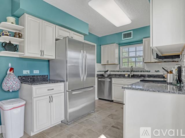 2 BR, 2 BA Apartment 300 Grand Royale Circle, Unit 205, Vero Beach, FL 32962