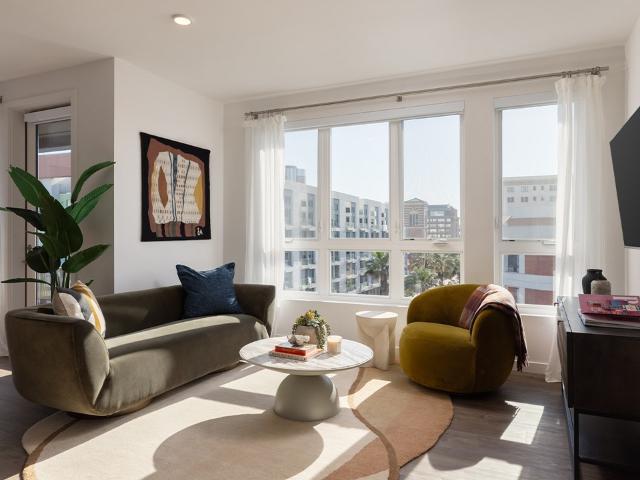 2 BR, 2 BA Apartment 300 Pacific Avenue Unit 337, Long Beach, CA 90802