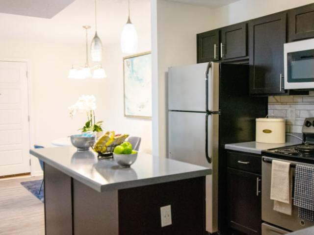 2 BR, 2 BA Apartment 300 Quinton Court Unit 13 302, Lexington, KY 40509