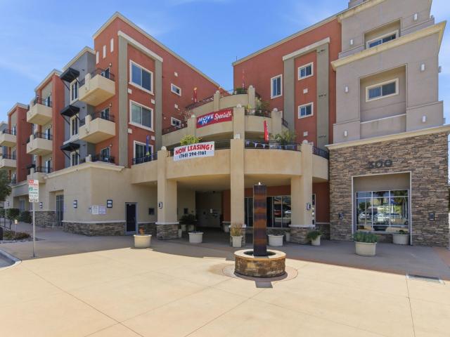 2 BR, 2 BA Apartment 300 S Escondido Blvd Unit 303, Escondido, CA 92025