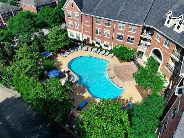 2 BR, 2 BA Apartment 3010 Eden Ave Unit E E102, Cincinnati, OH 45219