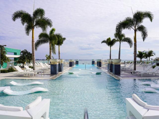 2 BR, 2 BA Apartment 3015 North Rocky Point Drive East Unit 709, Tampa, FL 33607